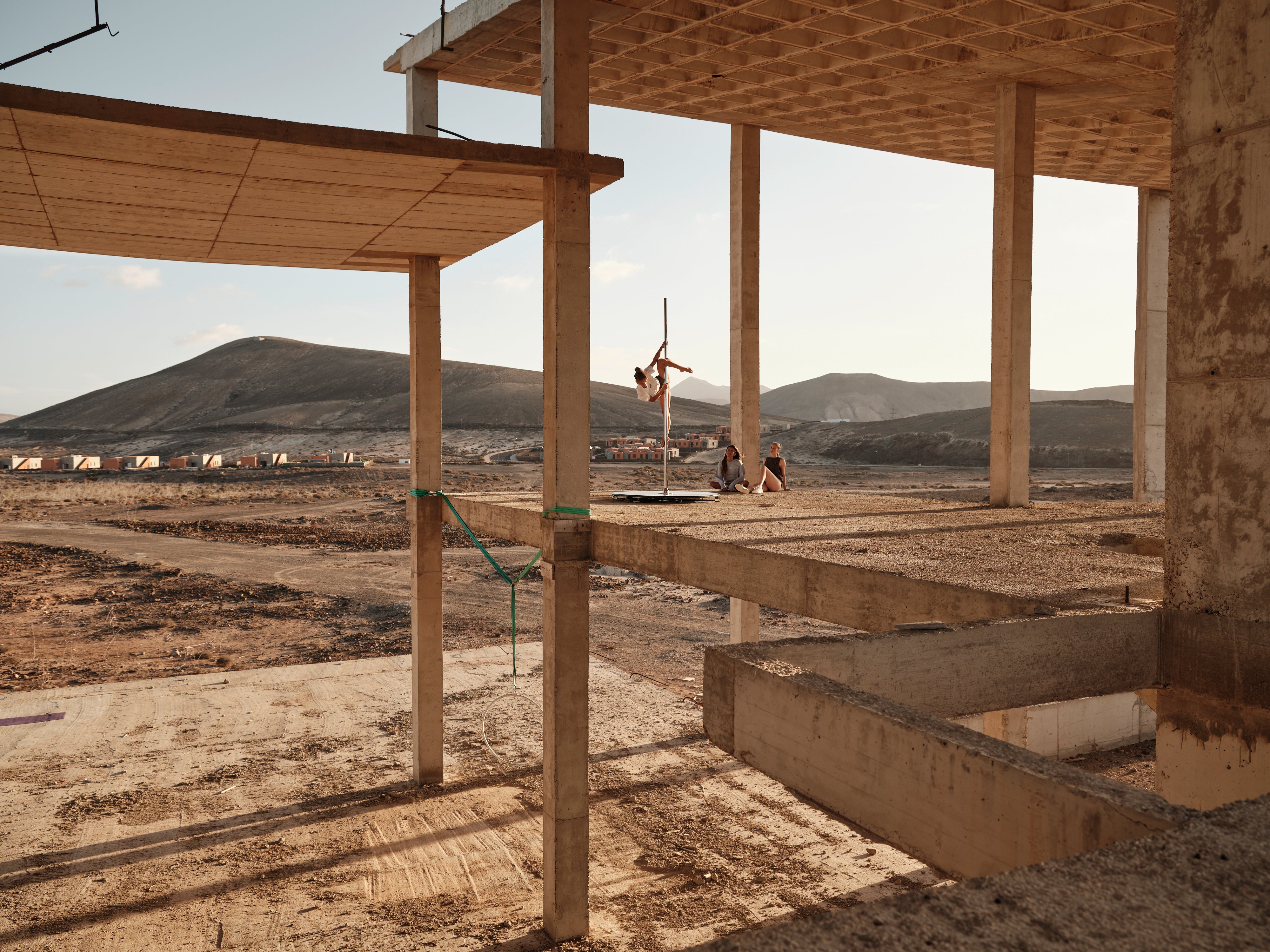 5 REASONS FOR TAKING YOUR POLE DANCE TRAINING OUTDOORS – abhy®
